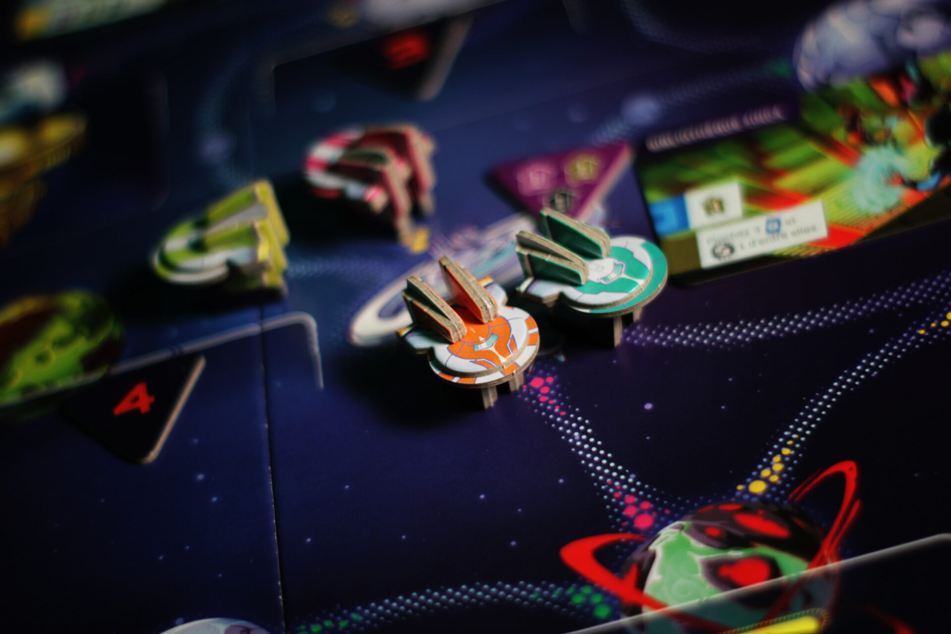 Le Meeple Jaune livre son rapport de mission sur Starship Captains - IELLO
